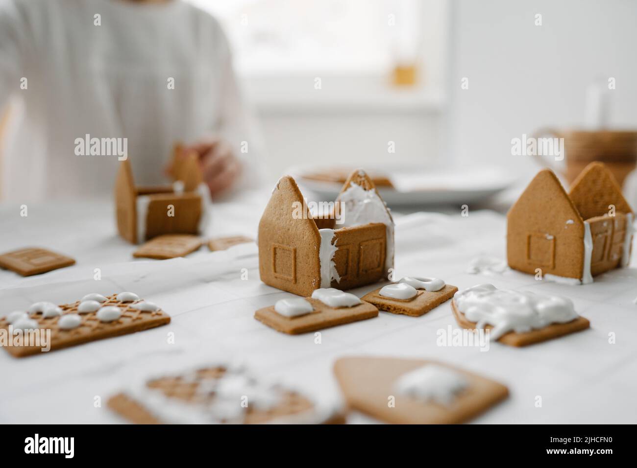 Gingerbread house - classic holiday tradition Stock Photo - Alamy