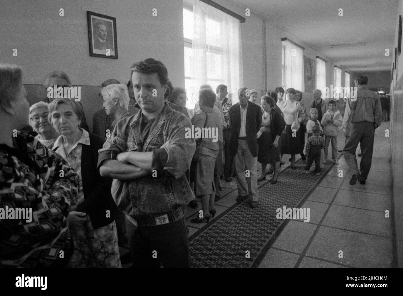 Enter vote Black and White Stock Photos & Images - Alamy