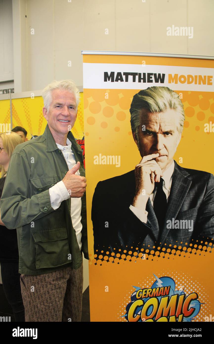 Dr martin brenner stranger things hi-res stock photography and images ...