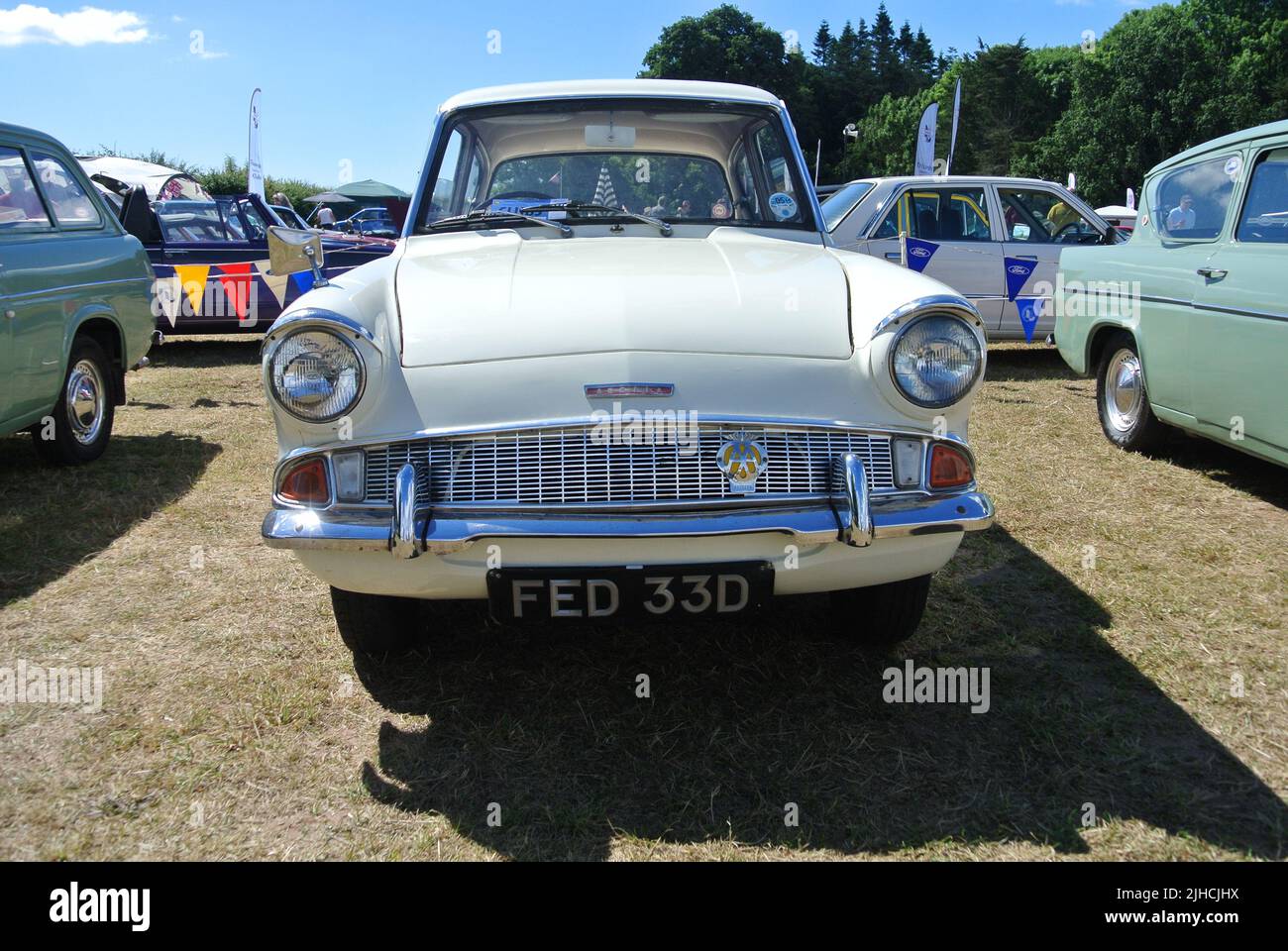 1966 ford anglia deluxe hi-res stock photography and images - Alamy