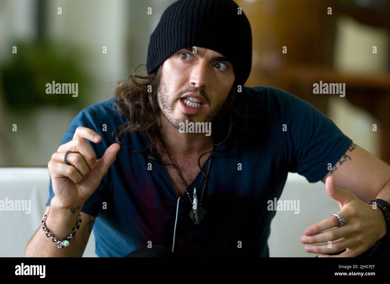 RUSSELL BRAND, FORGETTING SARAH MARSHALL, 2008 Stock Photo - Alamy
