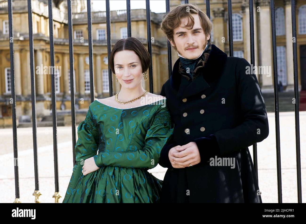 EMILY BLUNT, RUPERT FRIEND, THE YOUNG VICTORIA, 2009 Stock Photo - Alamy