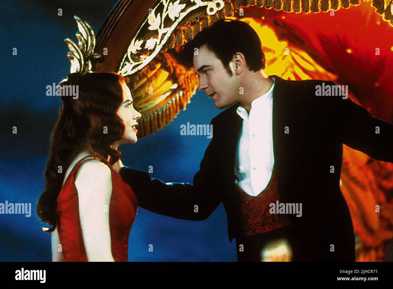 Moulin rouge nicole kidman hi-res stock photography and images - Alamy