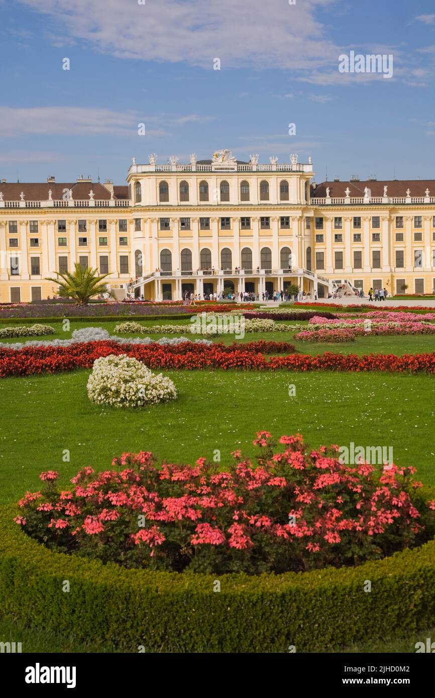 Schonbrunn palace vertical hi-res stock photography and images - Alamy