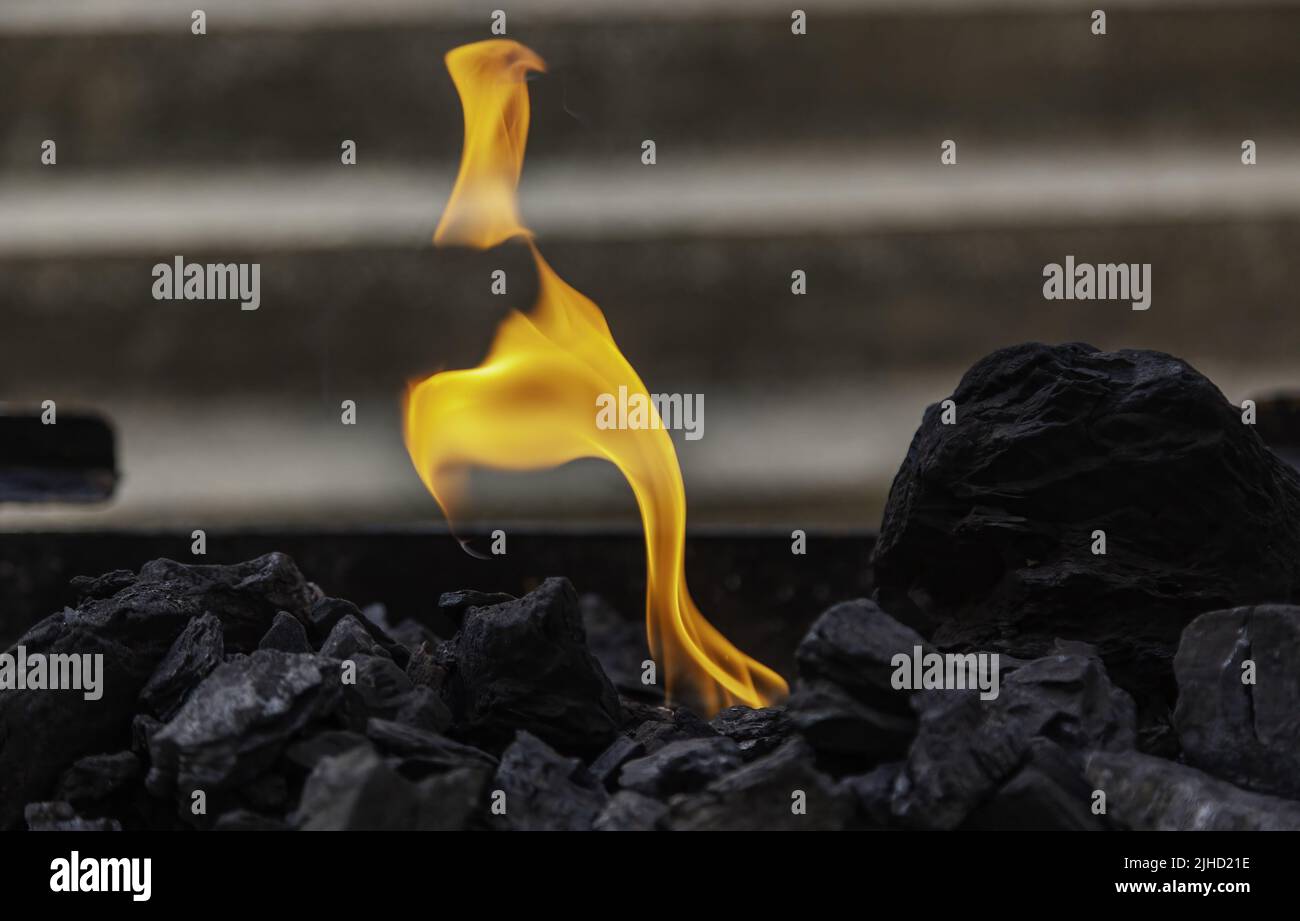 Detail of burning coal with fire, heat and flame Stock Photo - Alamy