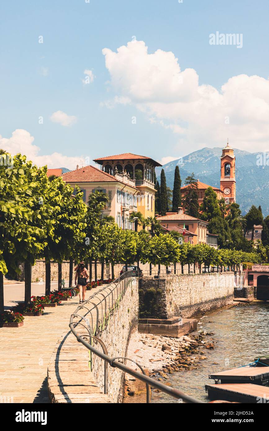 Buildings in Lake Como Stock Photo - Alamy