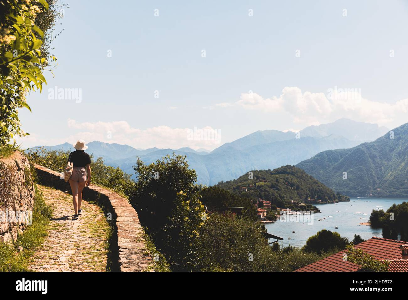 Hiking through Lake Como Stock Photo - Alamy