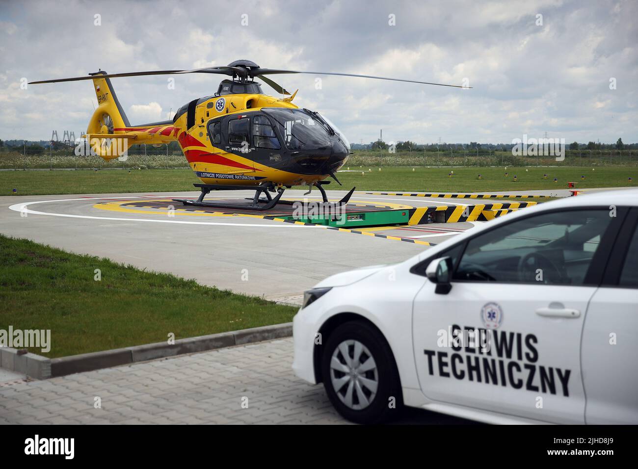 Technical services car hi-res stock photography and images - Alamy