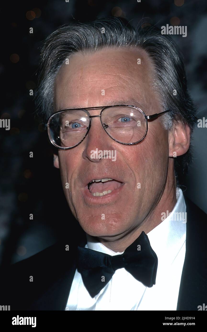 WASHINGTON DC - FEBRUARY 26, 1997 Robson Walton arrives at the White ...