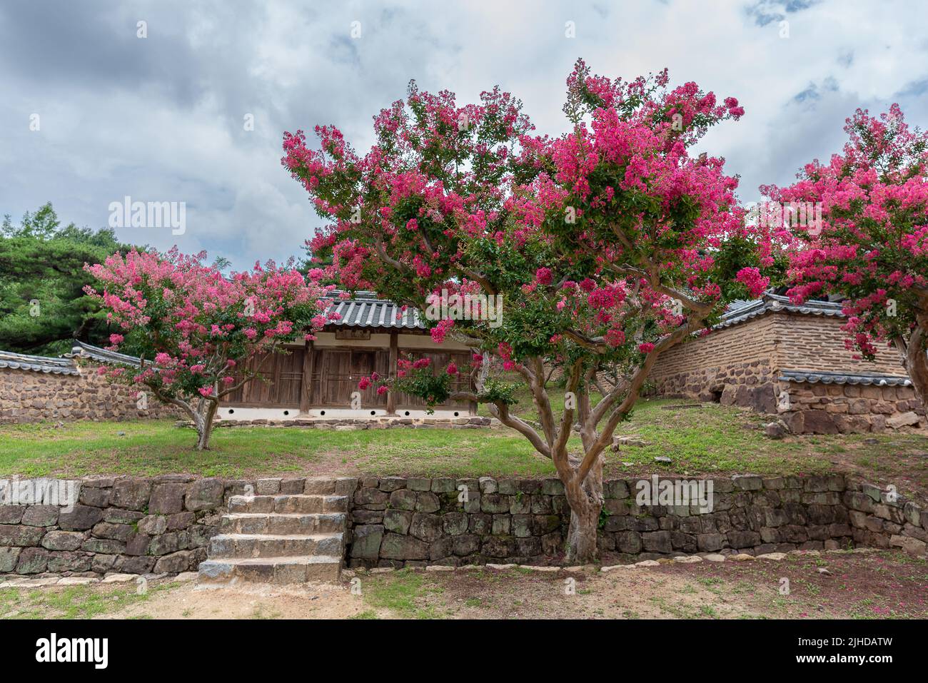 Byeongsanseowon Confucian Academy in Andong South Korea, UNESCO World ...