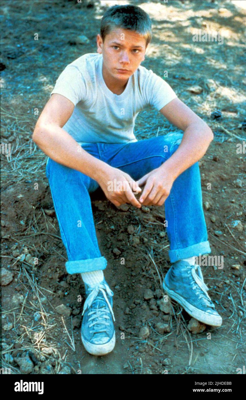RIVER PHOENIX, STAND BY ME, 1986 Stock Photo - Alamy