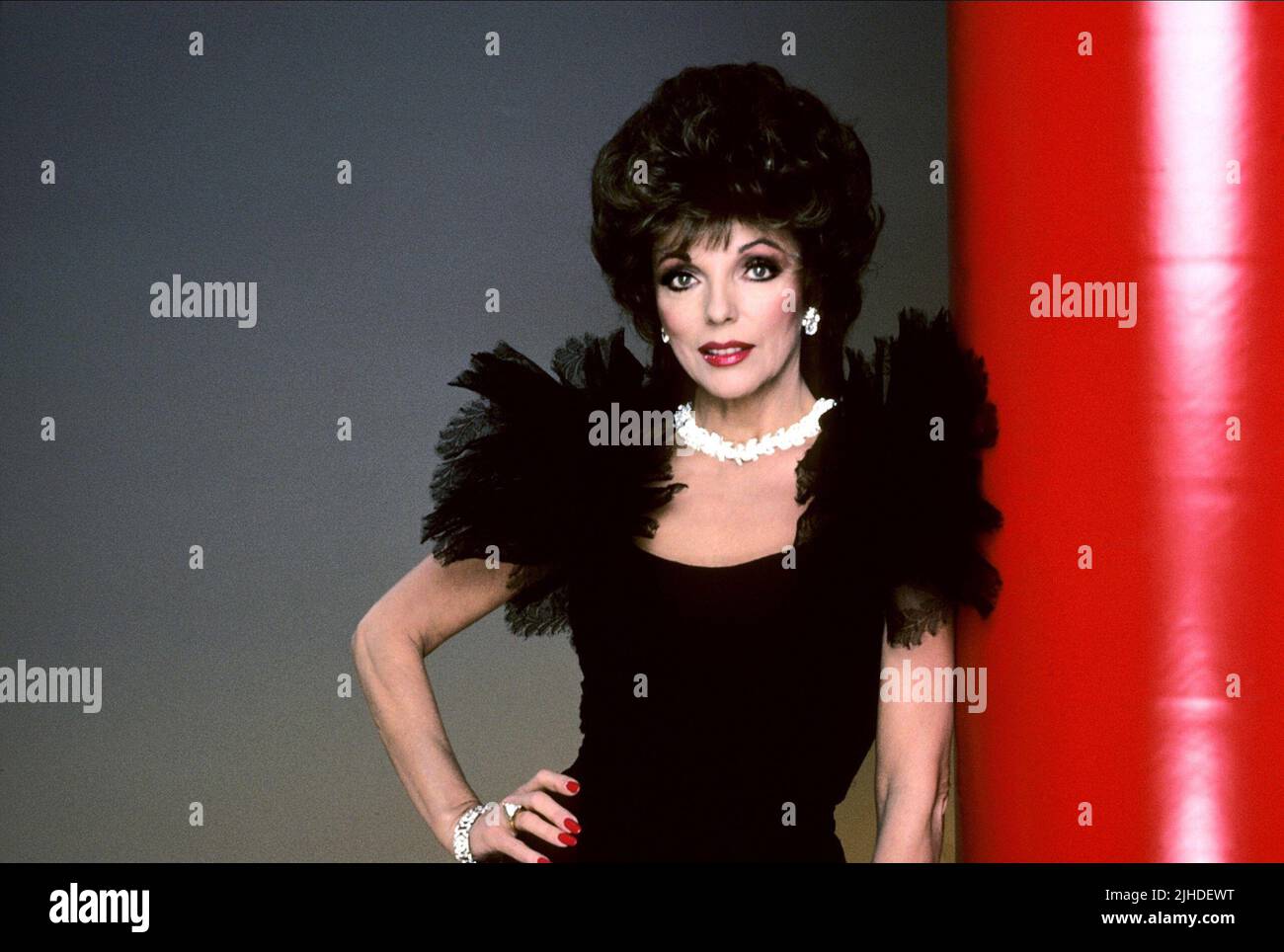 Joan collins dynasty hi-res stock photography and images - Alamy