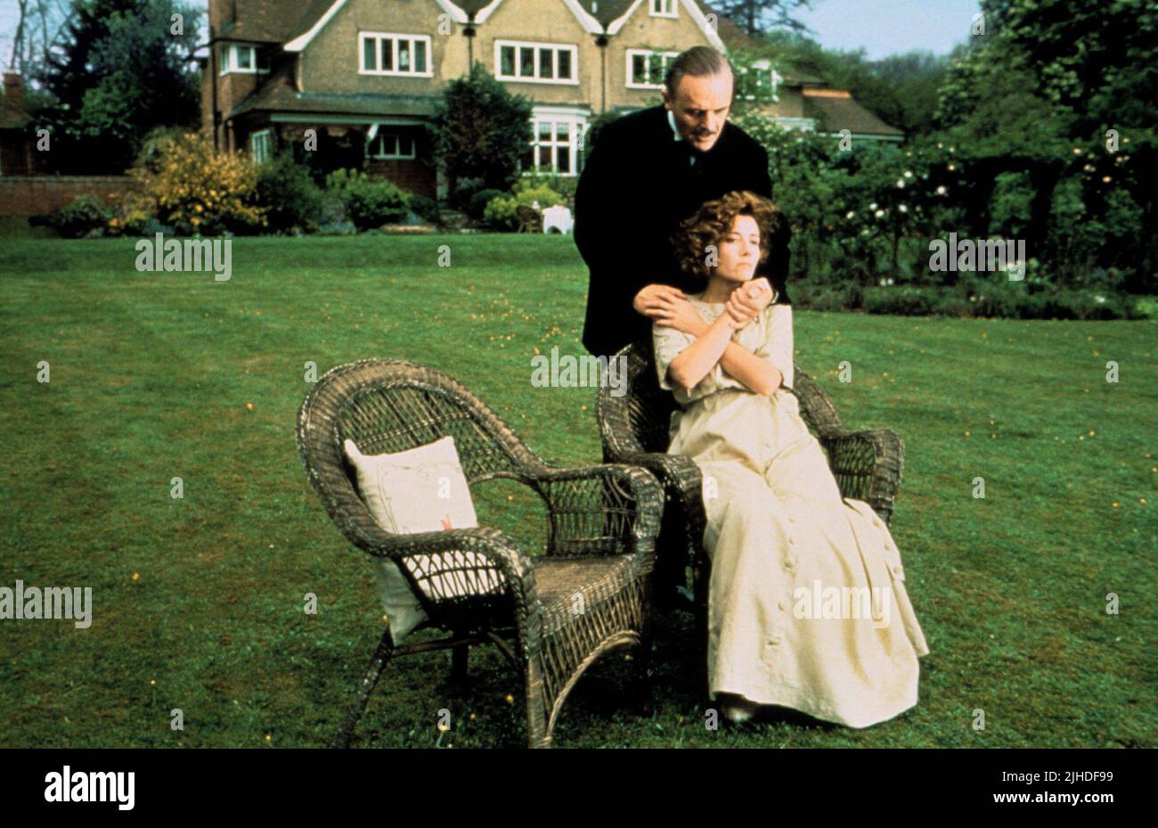 ANTHONY HOPKINS, EMMA THOMPSON, HOWARDS END, 1992 Stock Photo - Alamy