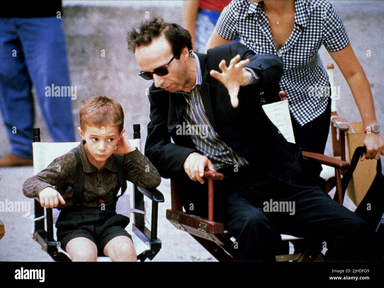 GIORGIO CANTARINI, ROBERTO BENIGNI, LIFE IS BEAUTIFUL, 1997 Stock Photo ...