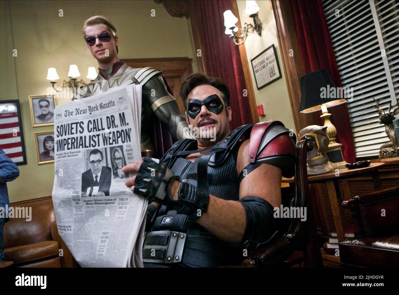 MATTHEW GOODE, JEFFREY DEAN MORGAN, WATCHMEN, 2009 Stock Photo - Alamy