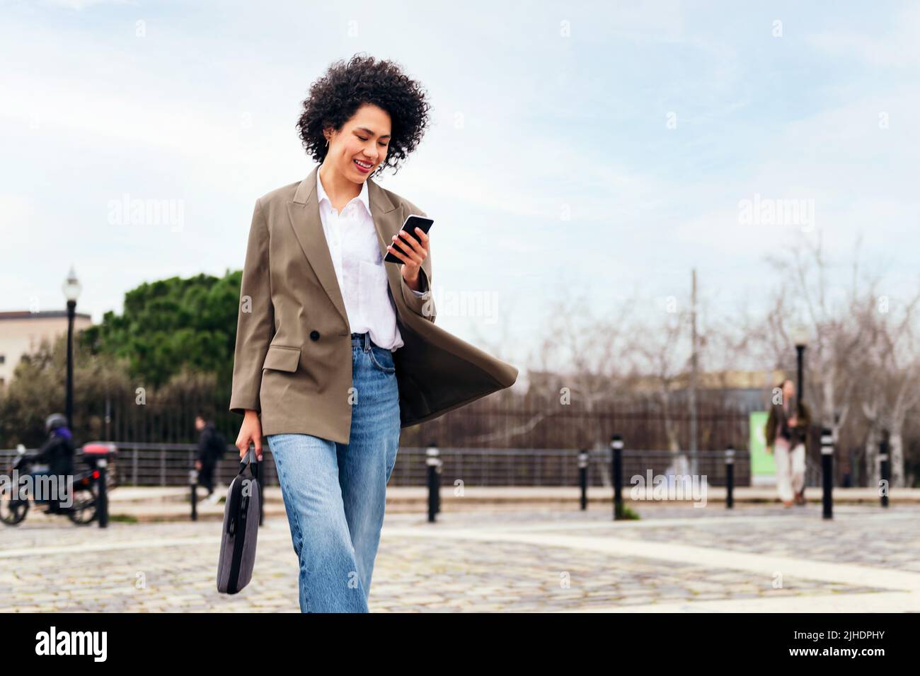 Walking confidently hi-res stock photography and images - Alamy