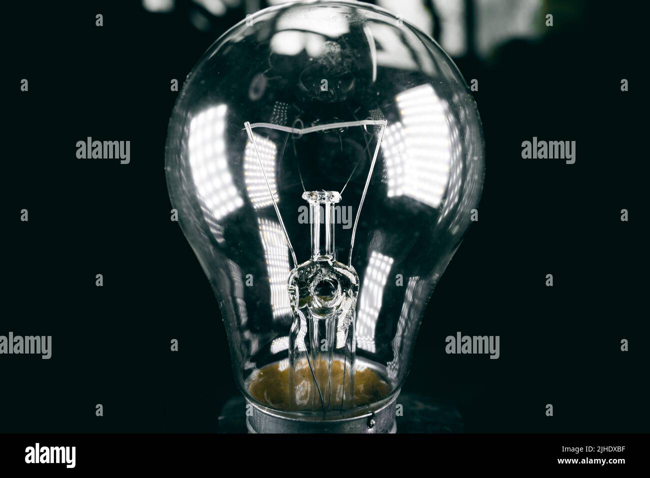Incandescent light bulb fuse hi-res stock photography and images - Alamy