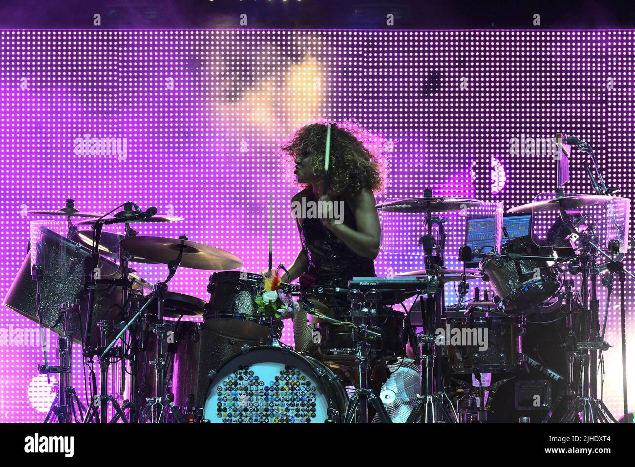 Simple Minds during the 40 Years Of Hits Tour, 17th July 2022, at ...