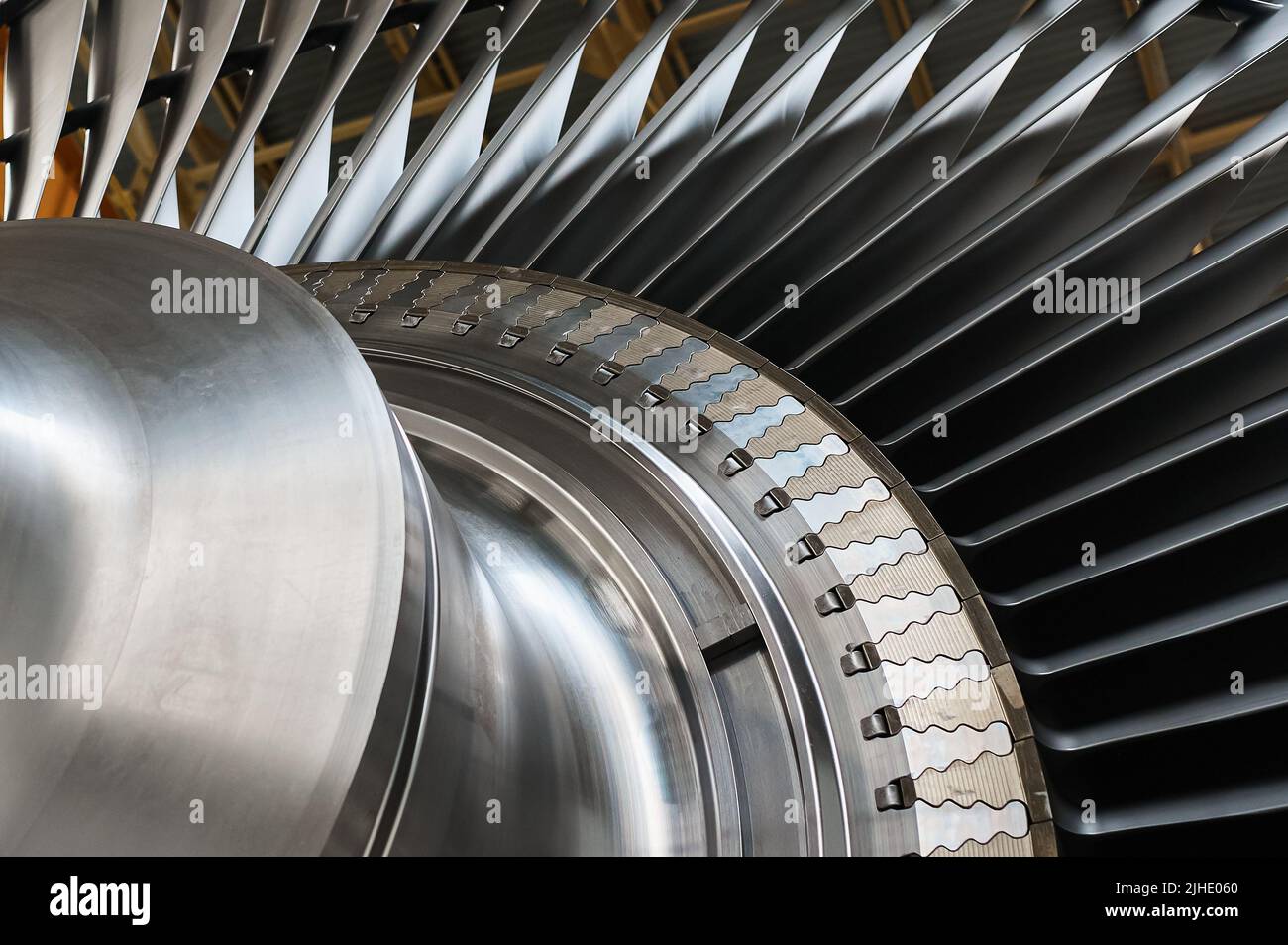 Shiny rotor of powerful steam turbine in light workshop Stock Photo - Alamy