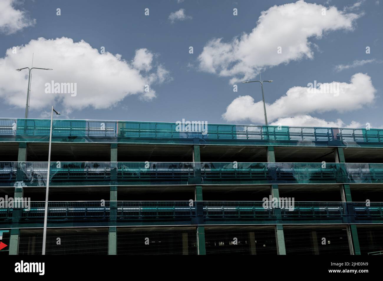 Parking lot building hi-res stock photography and images - Alamy