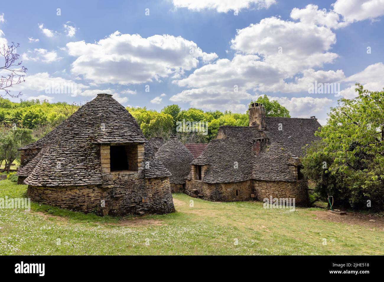Histroric farm houses Cabanes du Breuil in Saint-Andre-dAllas 'near ...