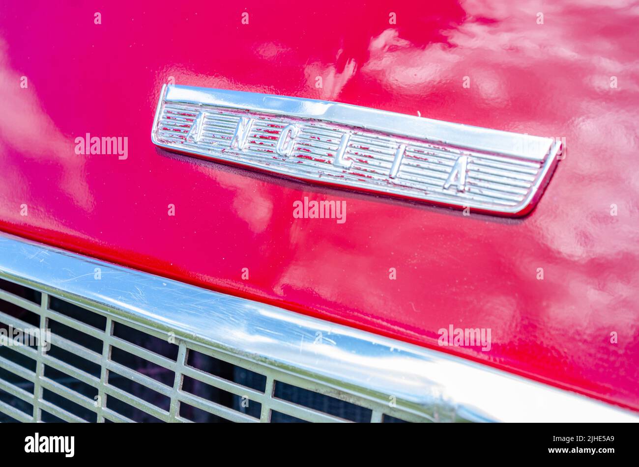 Ford badge hi-res stock photography and images - Alamy
