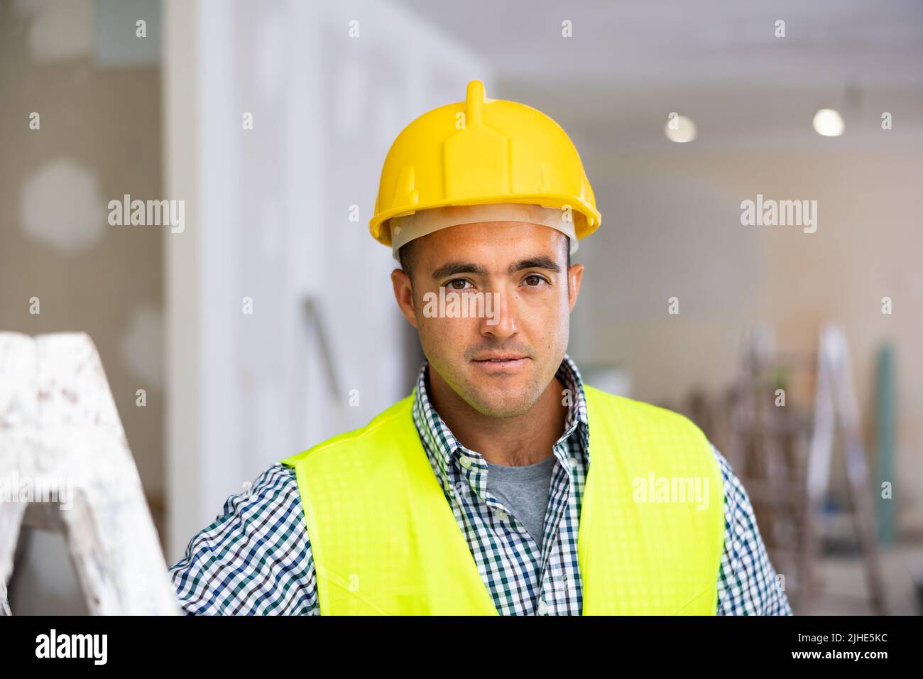 Portrait of a young foreman Stock Photo - Alamy
