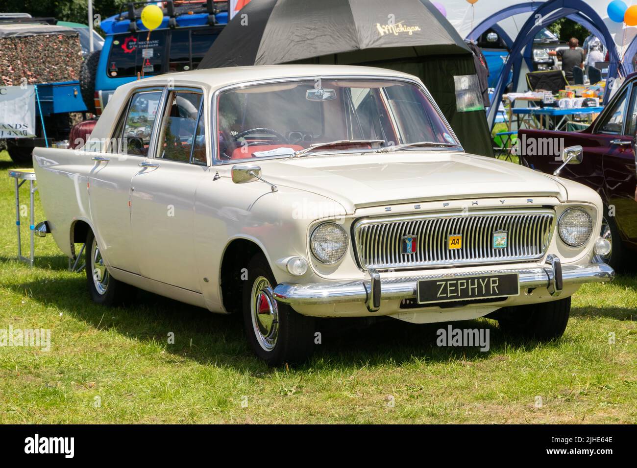 Cream 1966 hi-res stock photography and images - Alamy