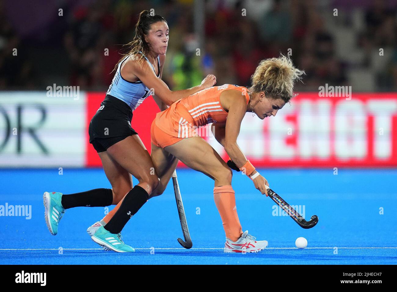 Maria Verschoor of Netherlands and Eugenia Trinchinetti of Argentina ...