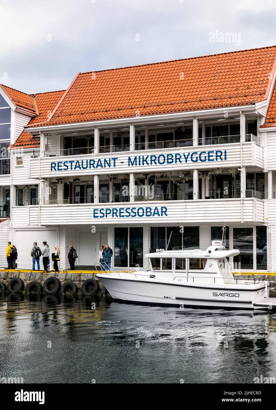 Expresso Bar and Restaurant, Vagen Harbour, Bergen, Norway Stock Photo ...