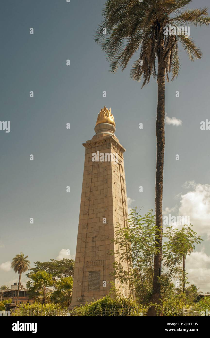 05 24 2011 Sanjan Stambh is a memorial column at Sanjan in Gujarat. It ...