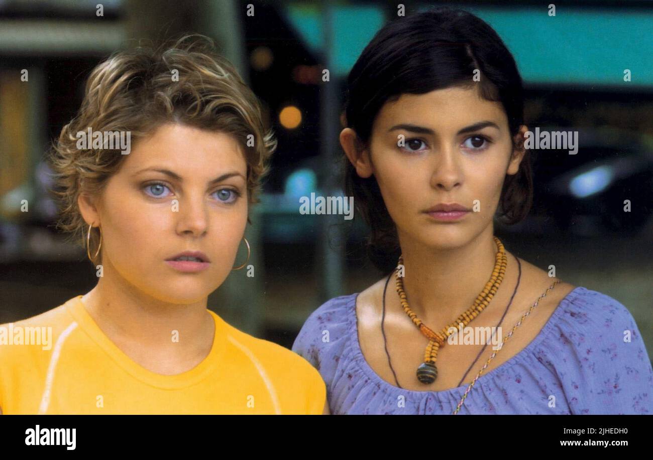 Audrey tautou loves loves 2002 hi-res stock photography and images - Alamy