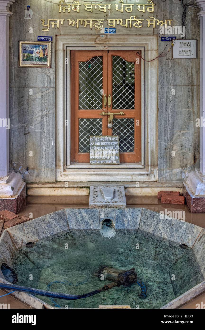 Amrit kund hi-res stock photography and images - Alamy