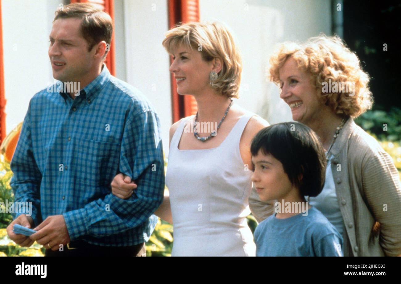 Ma vie en rose Year : 1997 - France Director : Alain Berliner Jean ...