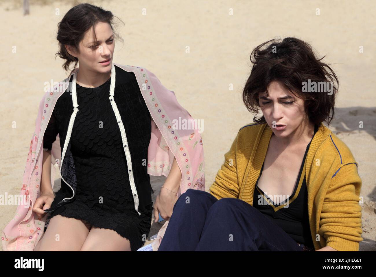 Les Fantomes d'Ismael Year : 2017 France Director : Arnaud Desplechin ...