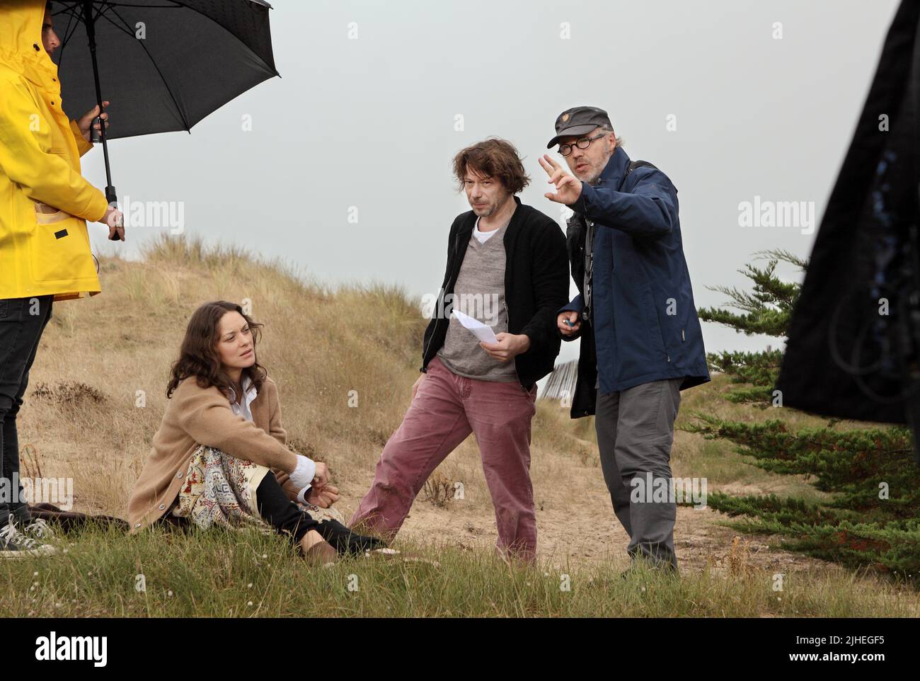 Les Fantomes d'Ismael Year : 2017 France Director : Arnaud Desplechin ...