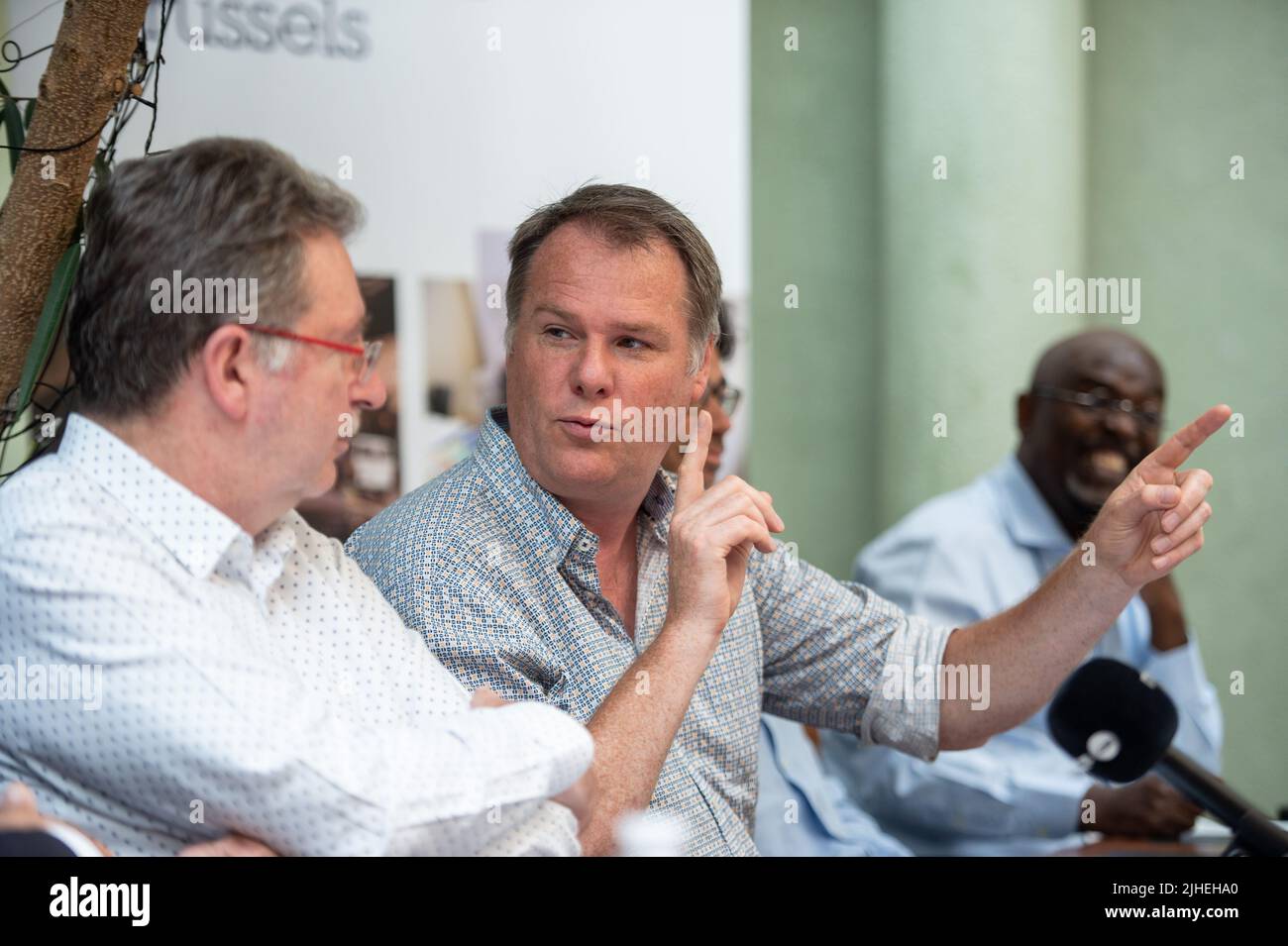 Government of the community hi-res stock photography and images - Alamy