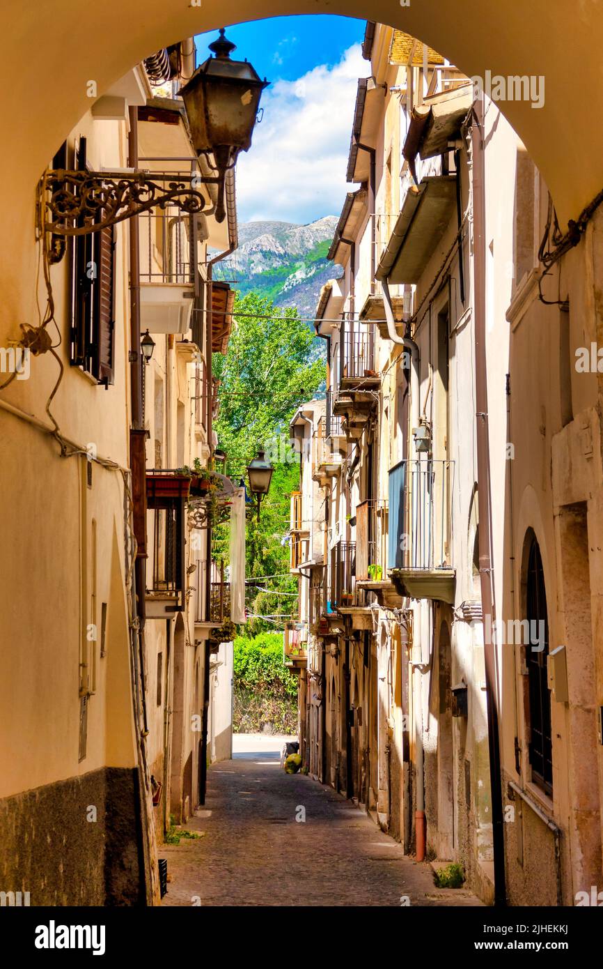 Small alley in the historic centre of Sulmona, Italy Stock Photo - Alamy