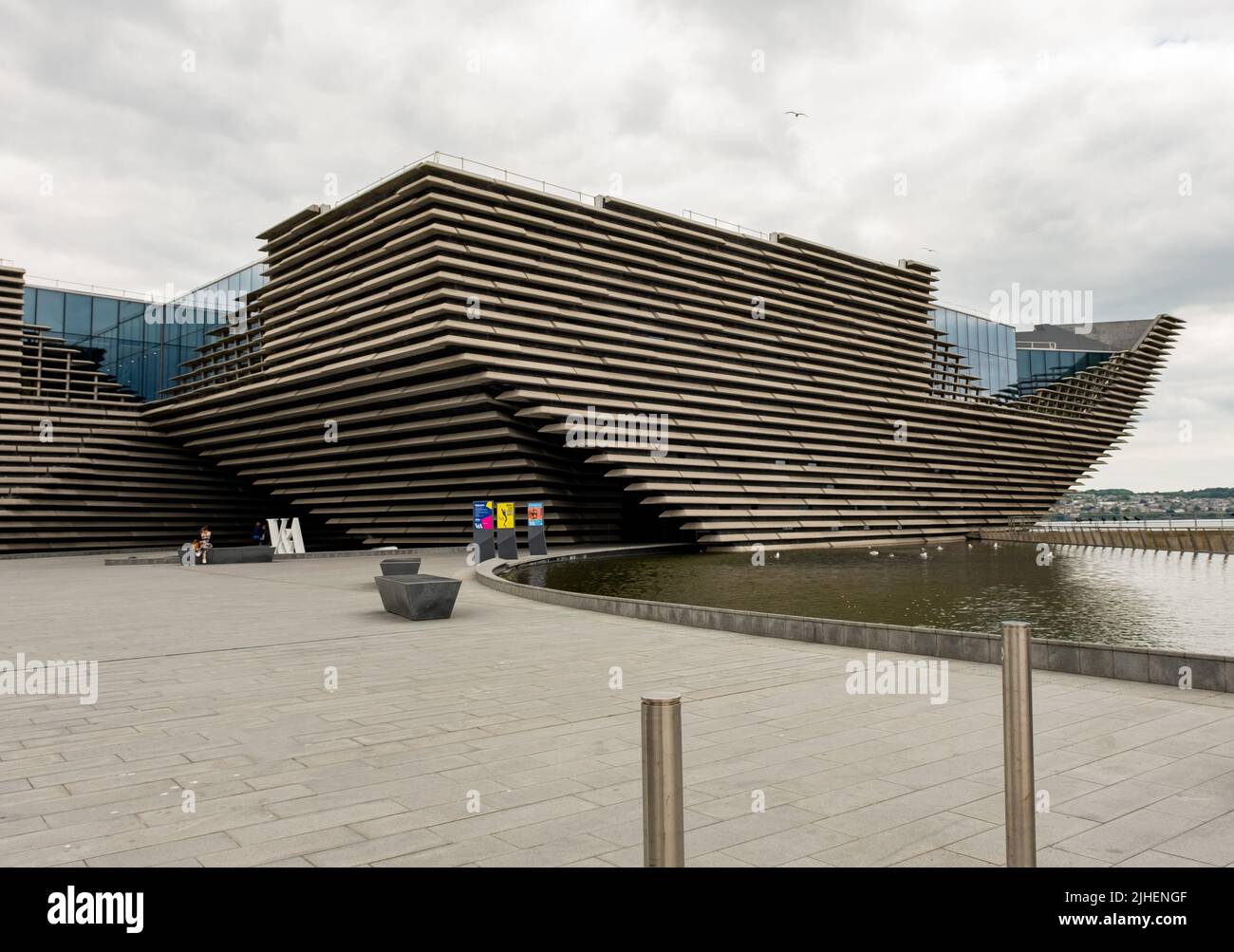 Dundee, Scotland, UK – June 23 2022. The VA centre, an art gallery and ...