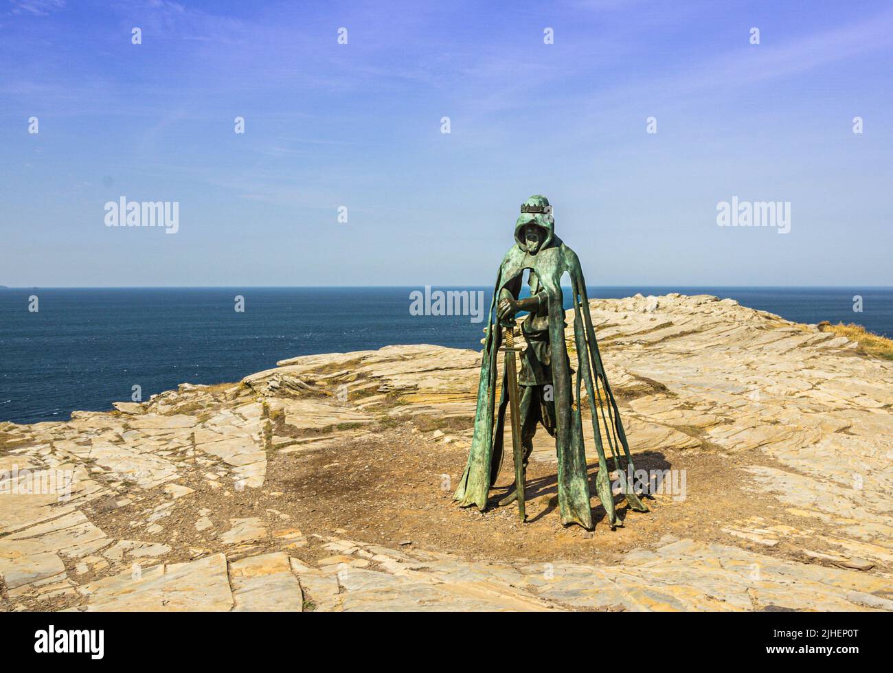 King arthur sculpture hi-res stock photography and images - Alamy