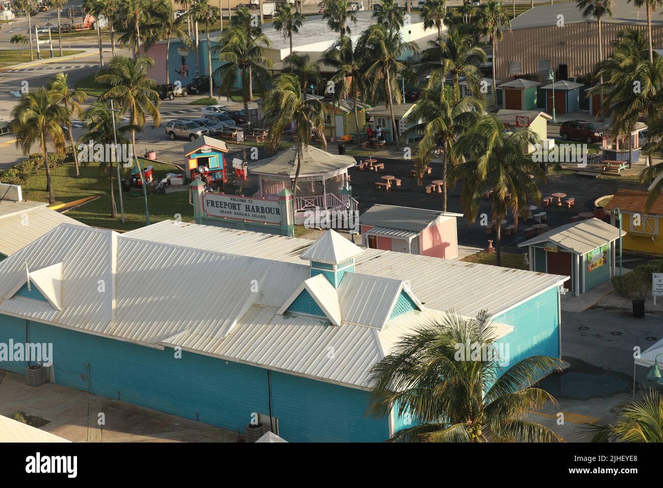 Bahamas grand island freeport port hi-res stock photography and images ...