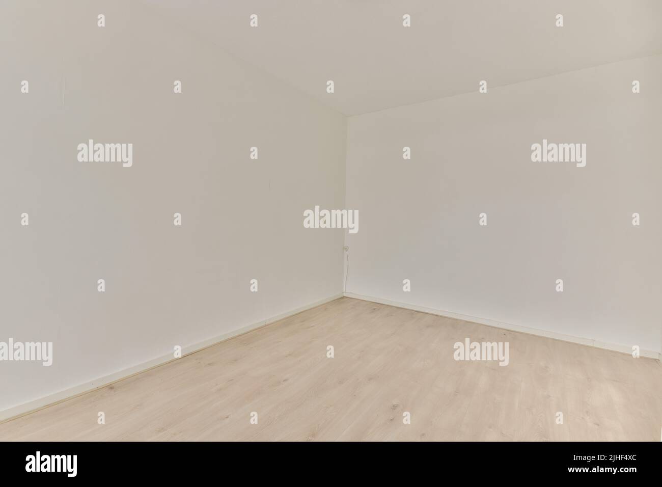 A cozy and spacious empty room in a luxury house Stock Photo - Alamy