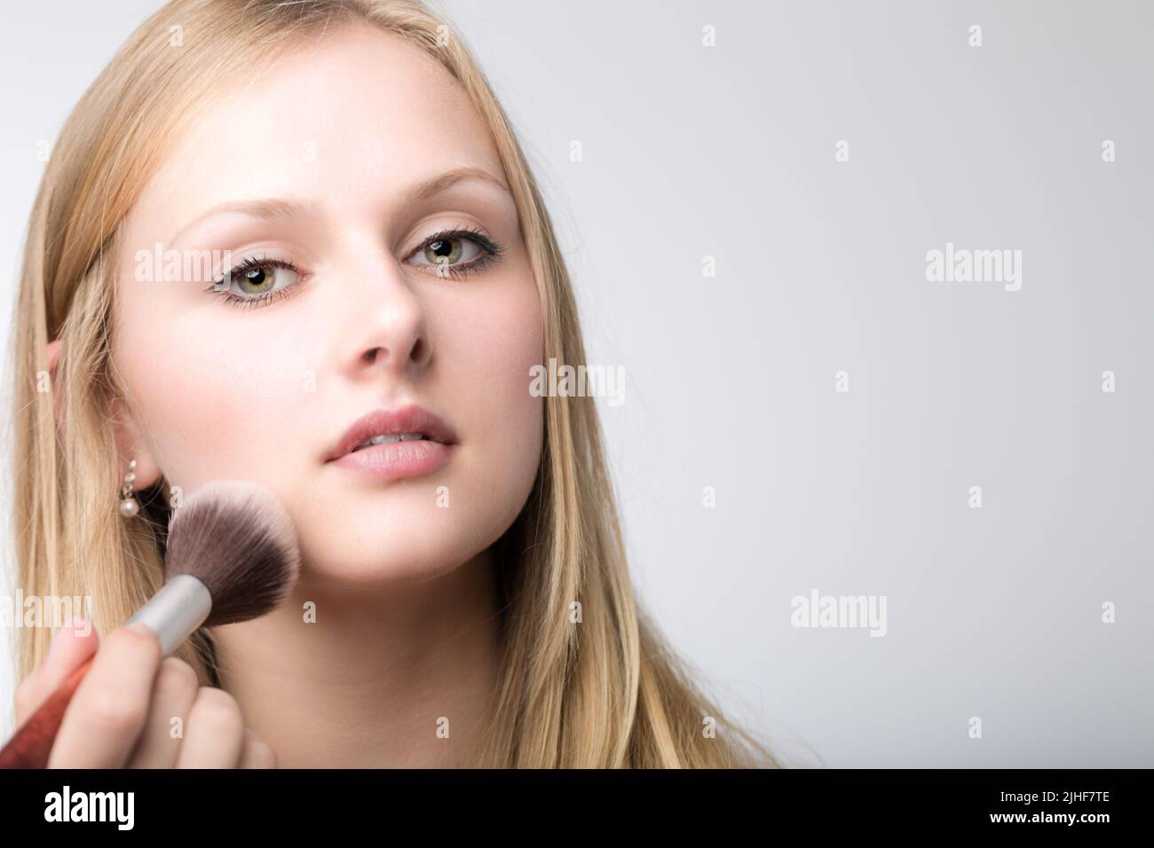 Applying powder hi-res stock photography and images - Alamy