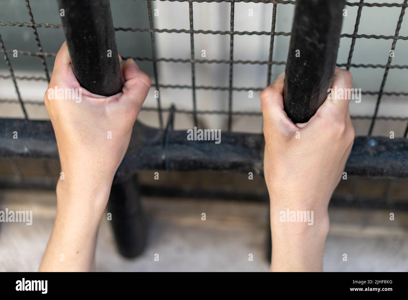 Slave girl in cage. Imprisonment, Female prisoner, Women violence and ...