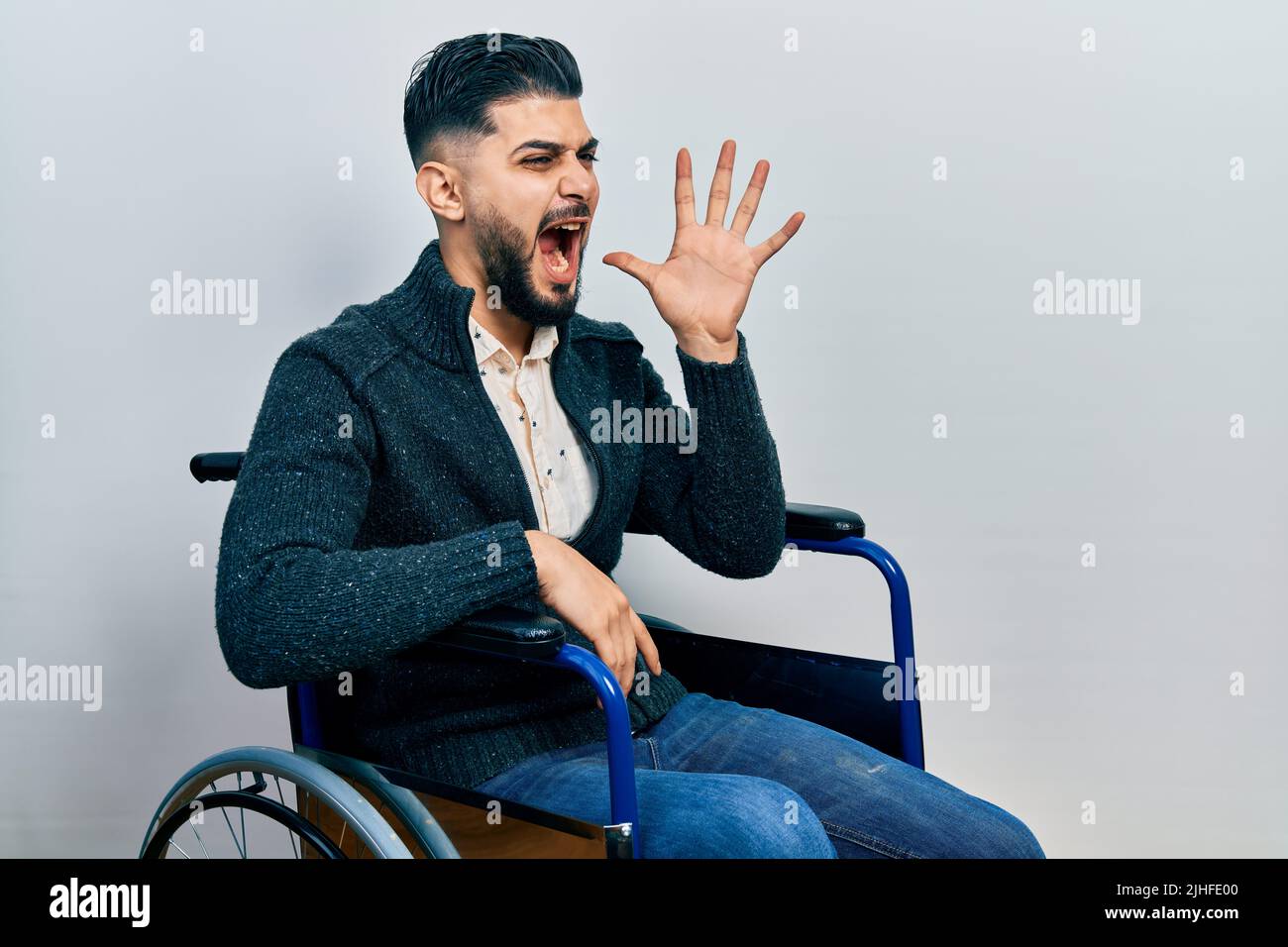 Disabled handsome indian man hi-res stock photography and images - Alamy