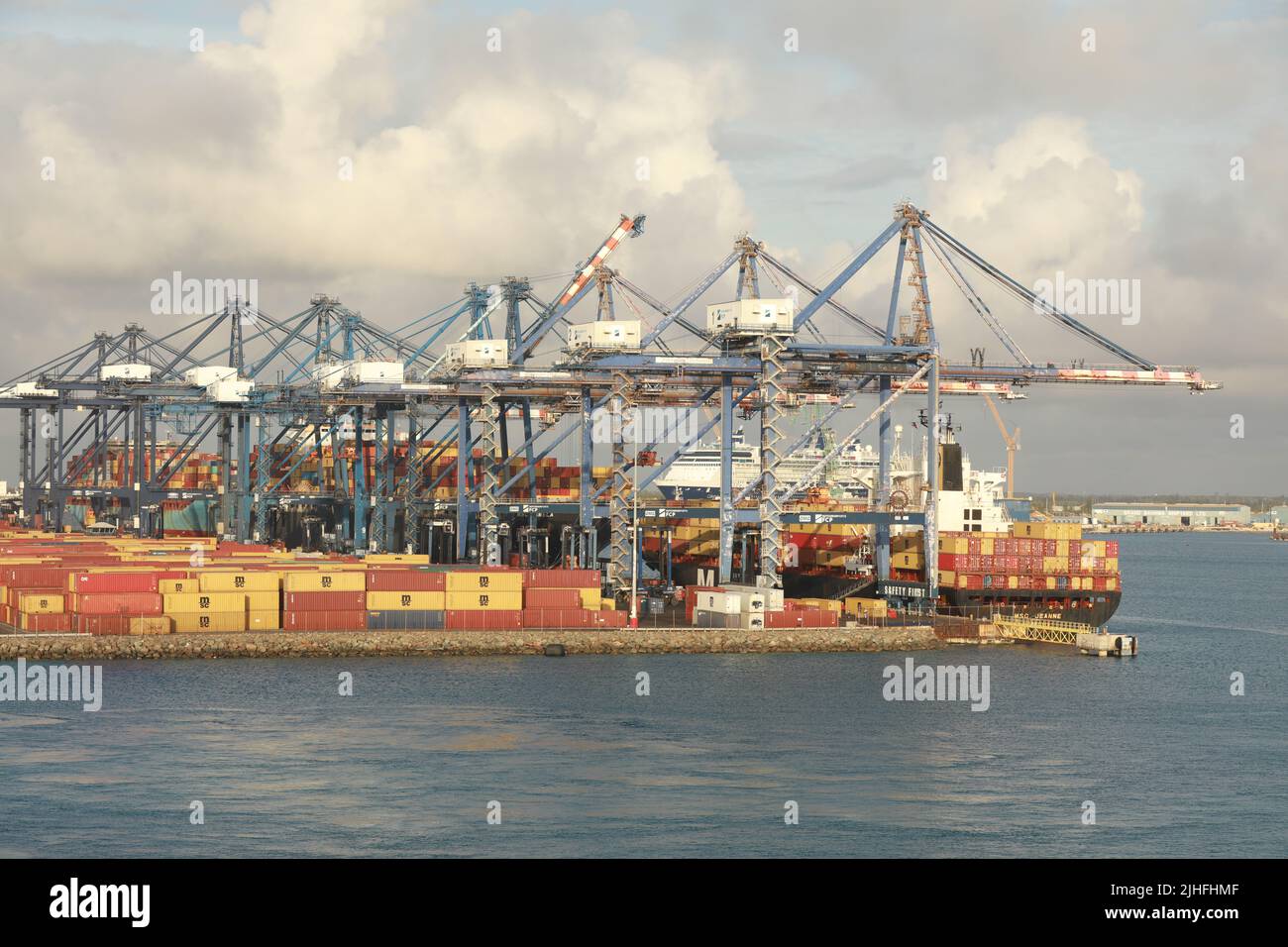 Port of Freeport Bahamas Container shipyard with heavy lifting Cranes ...