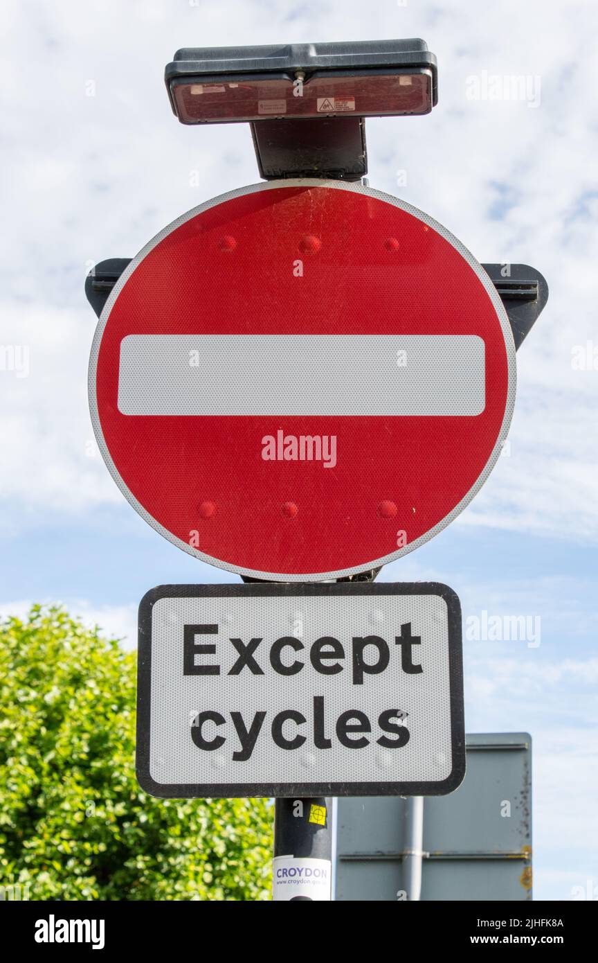 No entry sign board except Cycles Stock Photo - Alamy