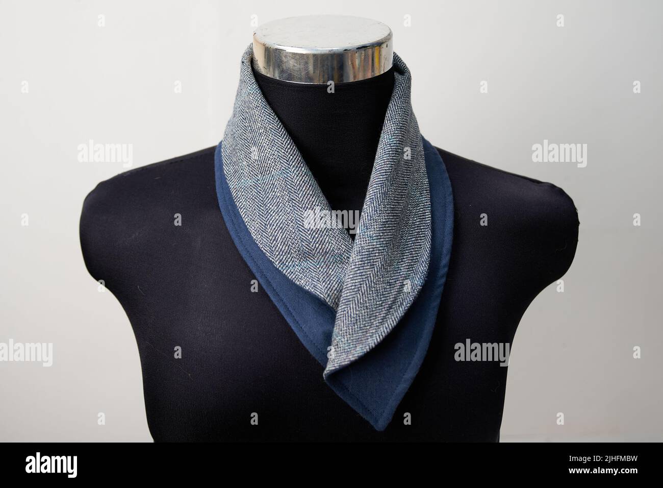 White silk scarf men hi-res stock photography and images - Alamy