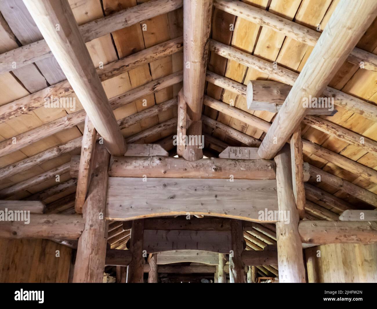 Viking long house inside hi-res stock photography and images - Alamy
