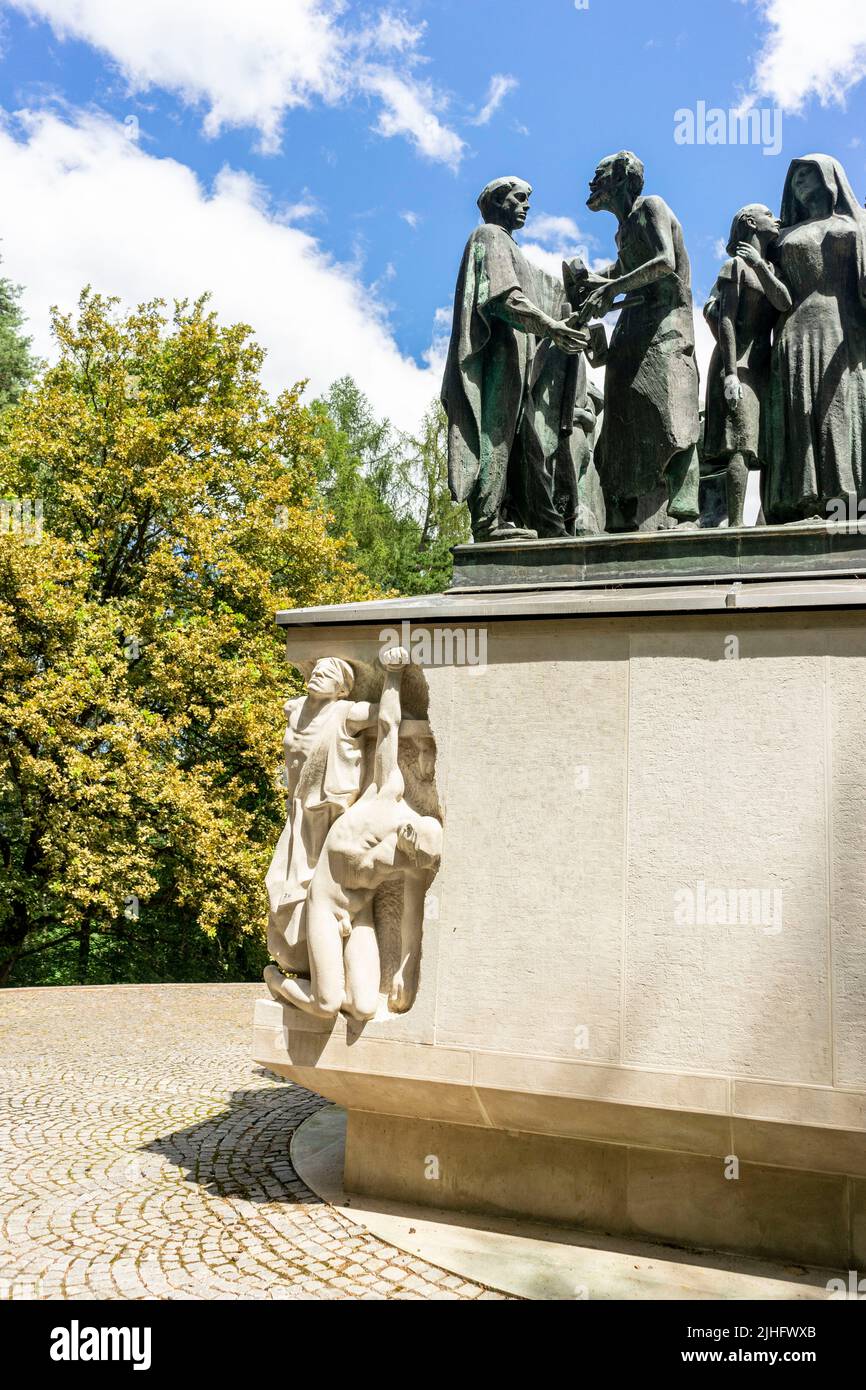 Impressive second world war memorial - the statue of stone and bronze ...